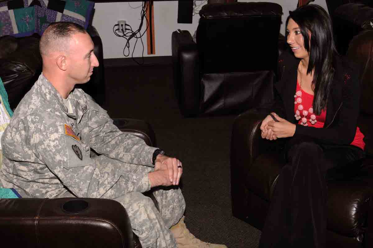 The Difference Between Introducing Yourself in an Elevator and an ...