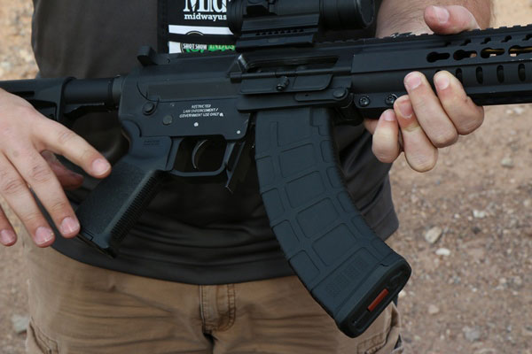 Firm Blends AR-15 and AK-47 Rifles to Create New Mk47 'Mutant ...