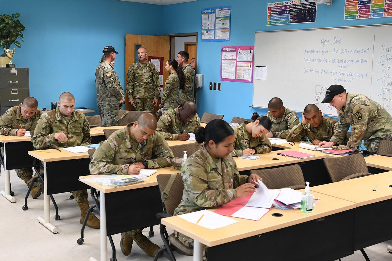 Army Increasing Course for Obese and Low-Scoring Recruits in Bid to ...