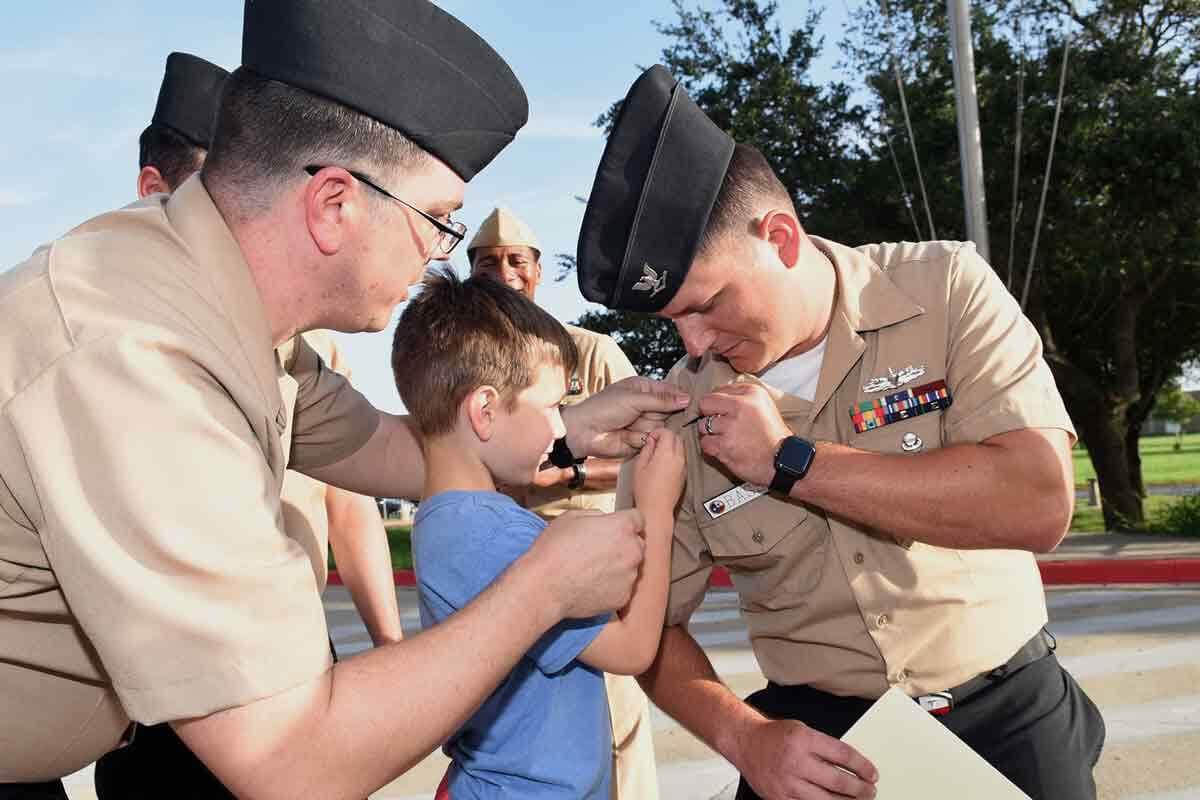 Navy Shakes Up Commanders' Benefit Promotions - Special Forces News